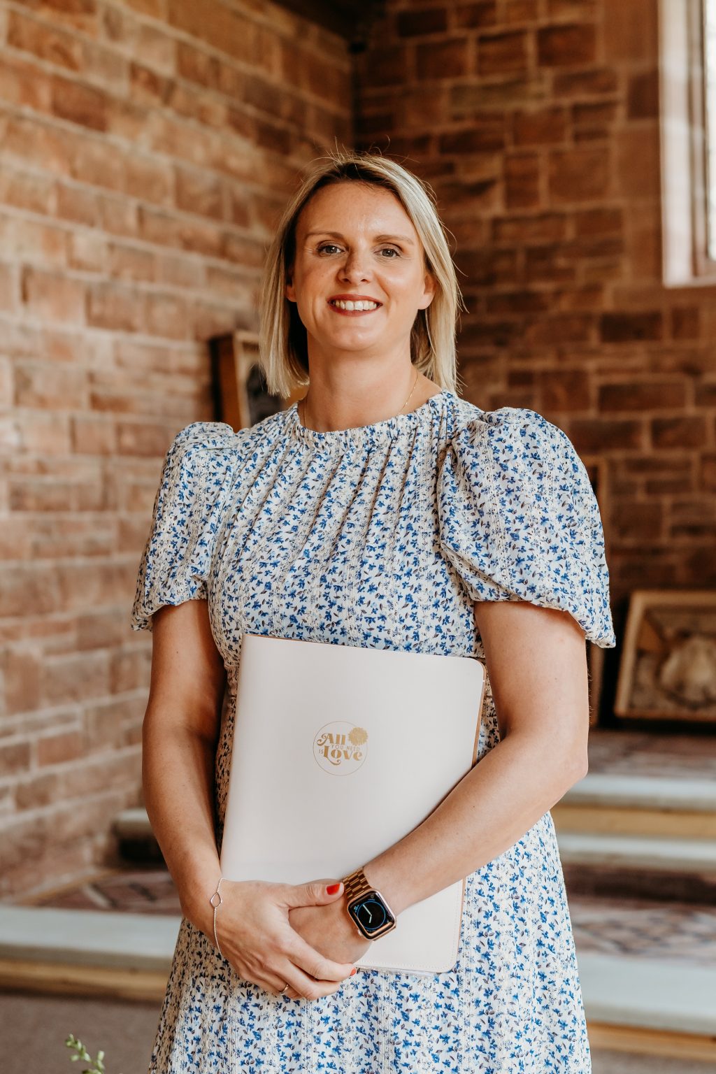 Jess Thrush Celebrant - Jess The Celebrant